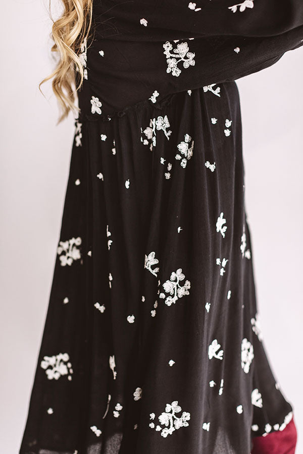 Vail And Vino Embroidered Shift Dress • Impressions Online Boutique